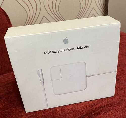 Apple 45W MagSafe Power Adapter MC747Z/A A1374