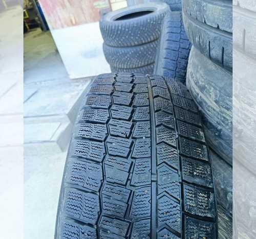 Dunlop Winter Maxx 235/45 R18