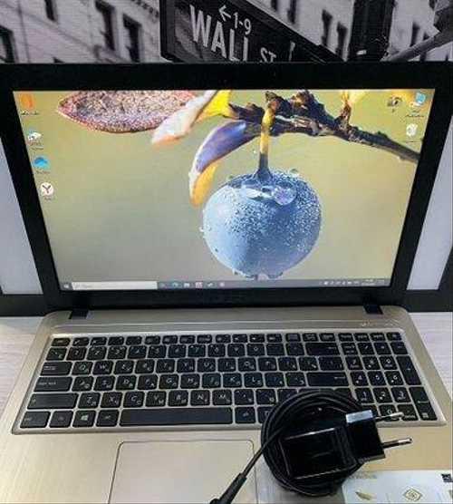 Ноутбук Asus VivoBook D540M