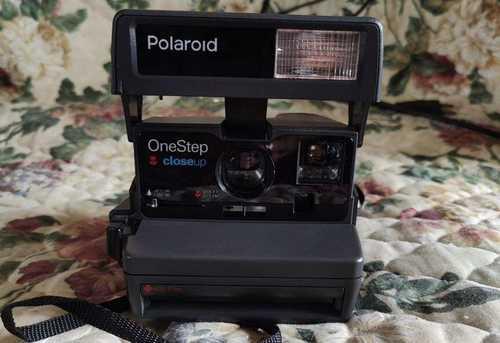 Плёночный фотоаппарат моментальной съемки Polaroid