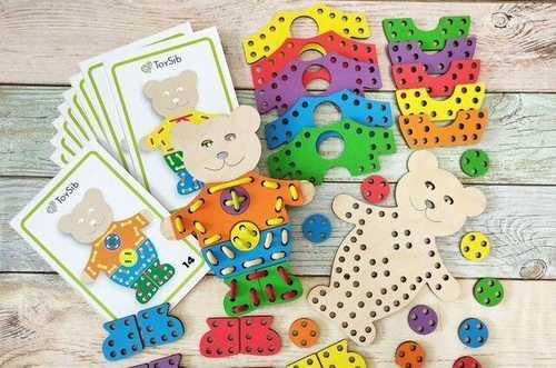 Игрушка шнуровка Мишки-модники