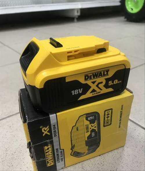 Аккумулятор DeWalt DCB184