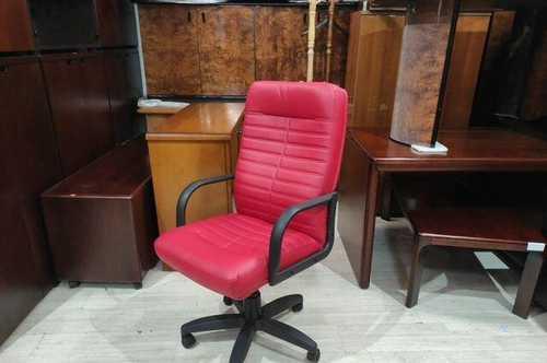 Кресло руководителя Орман (экокожа красный). Новый