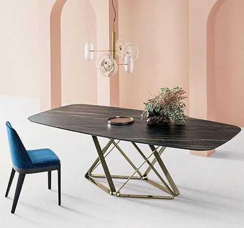 Дизайнерский обеденный стол из керамогранита Monza