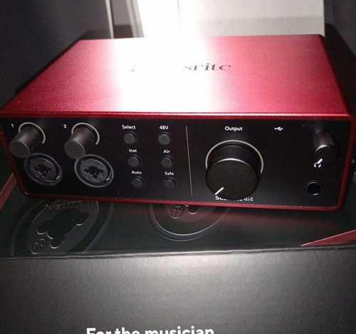 Звуковая карта focusrite 4i4 4rd gen