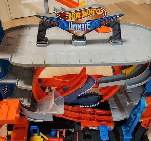 Гоночный трек hot wheels Хот вилс Акула