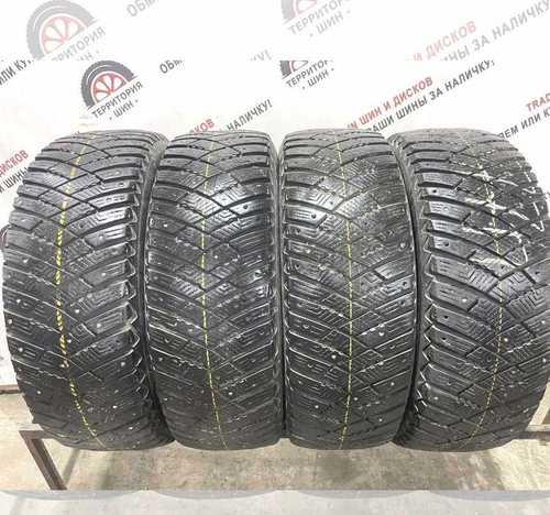 Goodyear Ultra Grip Ice Arctic 2 215/65 R16 96P