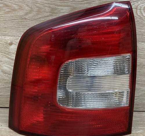 Фонарь левый Skoda Octavia A5 универсал 112165