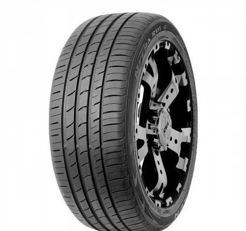 Roadstone N'Fera RU1 275/35 R20 102Y