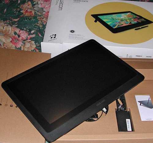 Графический планшет Wacom Cintiq 16 DTK-1660