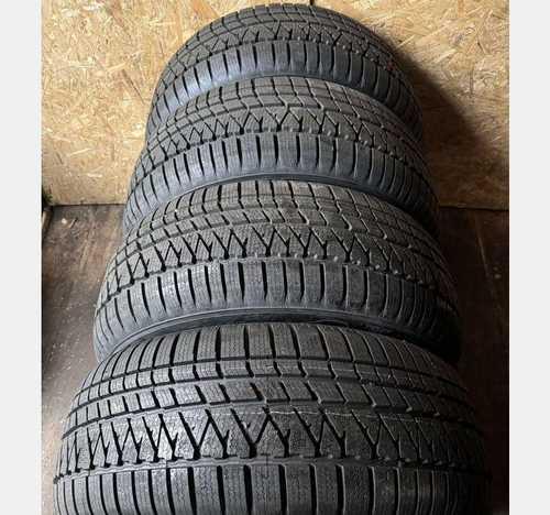 Kumho WinterCraft WS71 255/55 R19