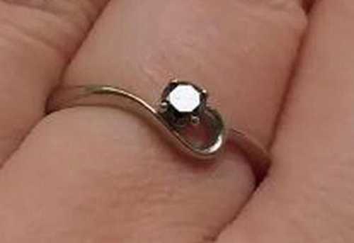 Кольцо из серебра с бриллиантом Р. 17