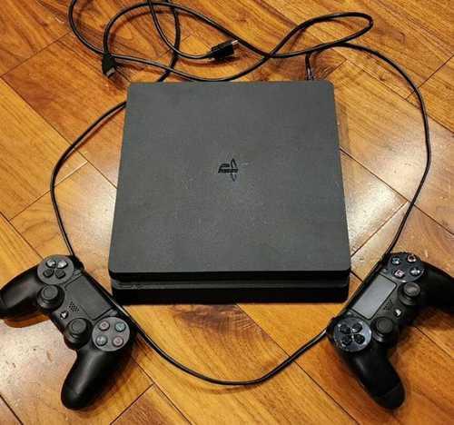 Sony playstation 4 slim