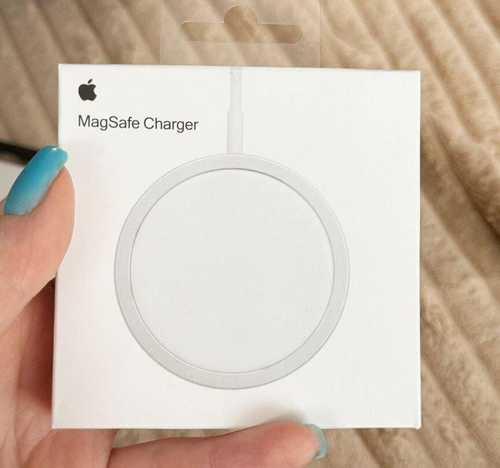 Беспроводная зарядка magsafe