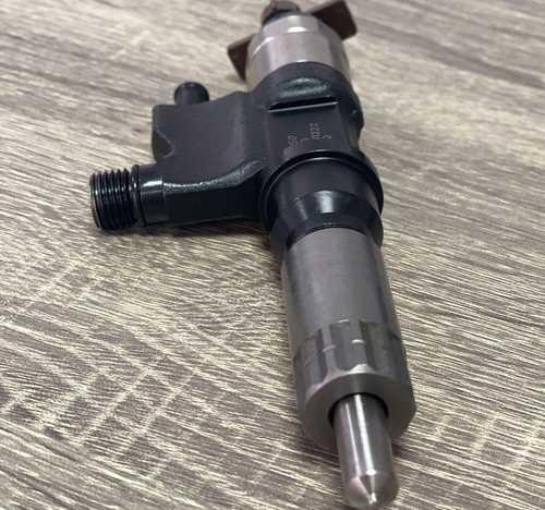 Форсунка Denso 095000-0660