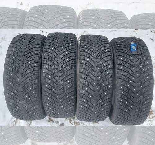 Nokian Tyres Hakkapeliitta 8 215/55 R17 98T