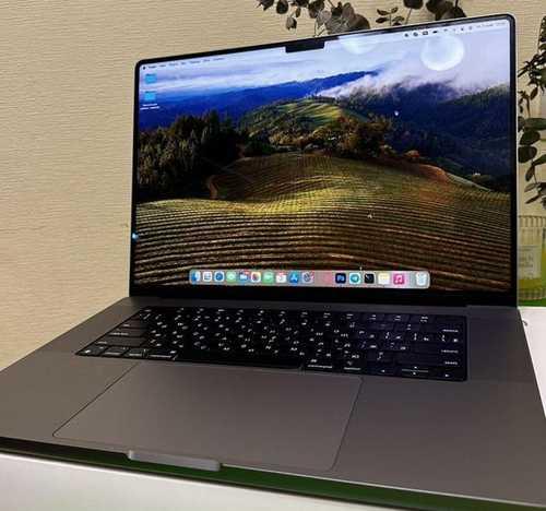 Apple macbook pro 16 1TB