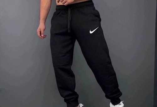 Спортивные штаны мужские Nike