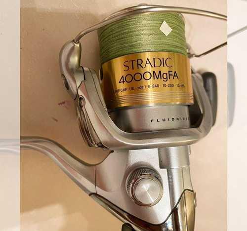 Катушка Shimano stradic 4000MgFA