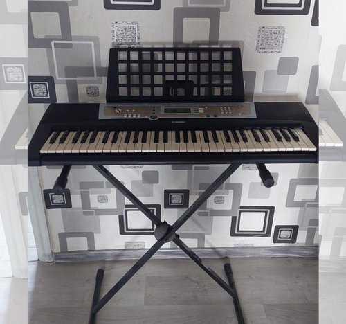 Синтезатор yamaha psr r200