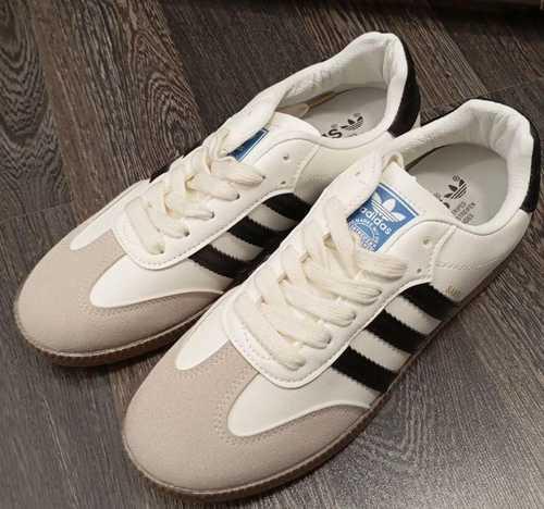 Новые кроссовки Adidas samba Размер 39р