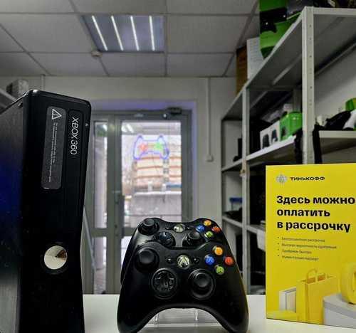 Xbox 360 500gb 2 геймпада 140игр