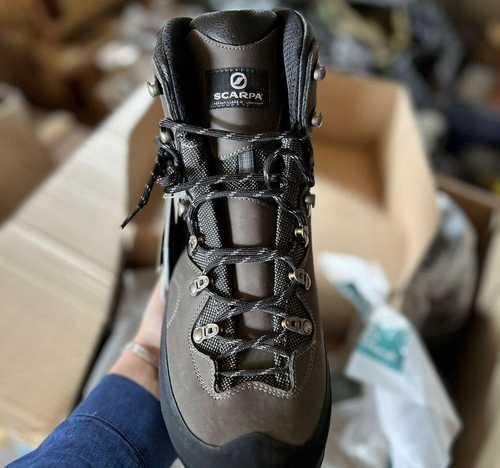 Ботинки трекинговые Scarpa Shark