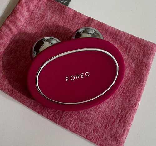 Микротоковый массажер для лица foreo