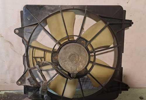 Вентилятор радиатора Honda Civic 8 4D