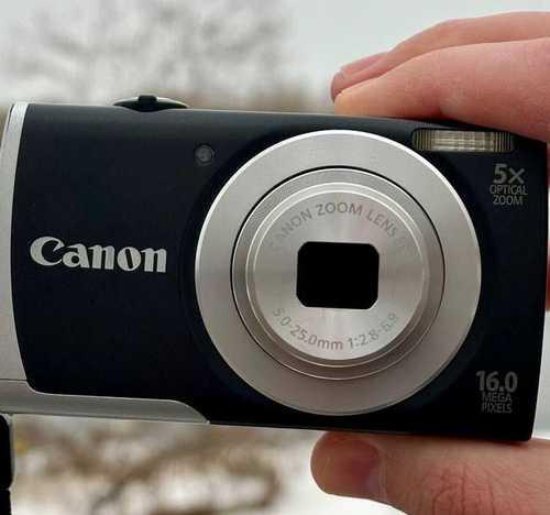 Винтажный фотоаппарат Canon y2k мыльница