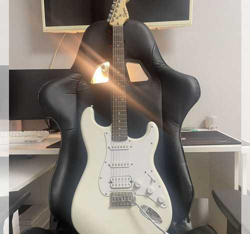 Fender squier bullet stratocaster hss