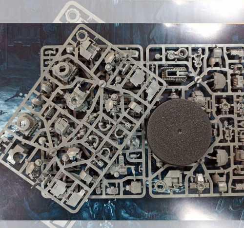 Warhammer 40000 Primaris Redemption Dreadnought
