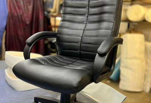 Кресло компьютерное в натуральной коже