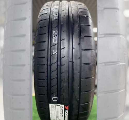 Yokohama Advan Sport V107 225/40 R18