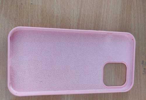 Розовый силиконовый чехол на iPhone 12 Pro Max