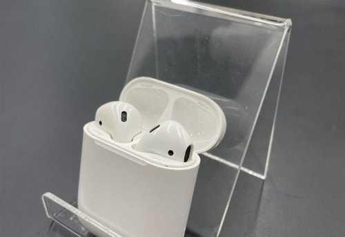 Apple AirPods (1го поколения)