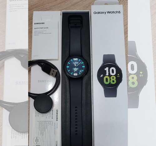 Samsung galaxy watch 5 44mm, SM-R910