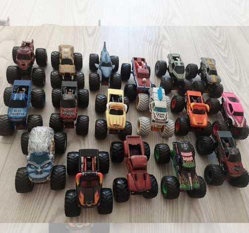 Машинки 1:64 Monster Jam оригинал