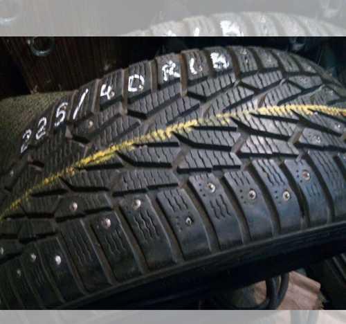 Nokian Tyres Hakkapeliitta 7 225/40 R18 92T