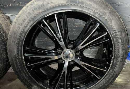 Комплект летних шин с дисками R18 Peugeot 4007