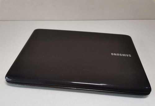 15.6" Samsung R540, 320 ГБ, Core i3-370M, RAM 3 ГБ, Intel HD Graphics