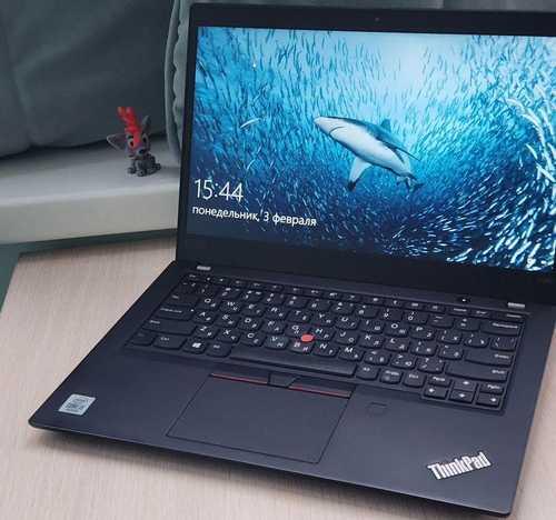 Тонкий легкий 4-ядерный ThinkPad X390 TN i5-10210U