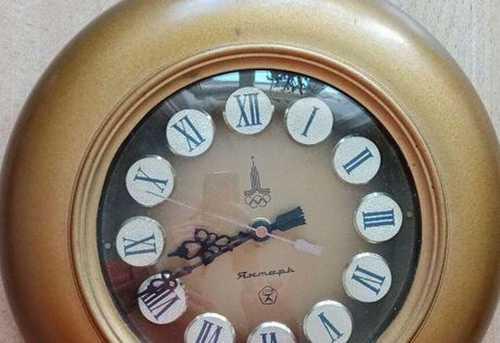 Часы настенные янтарь СССР
