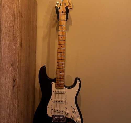 Squier Stratocaster SSS