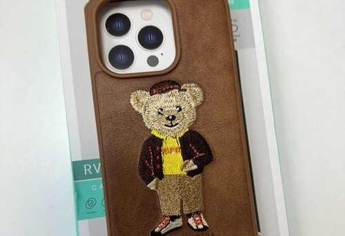 Чехол на iPhone 15 pro кожаный медведь