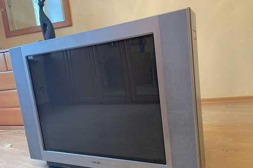 Sony Trinitron Color TV XF34M50