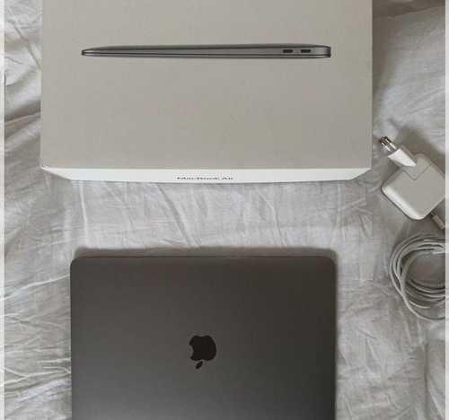 Apple macbook air 13 M1 256