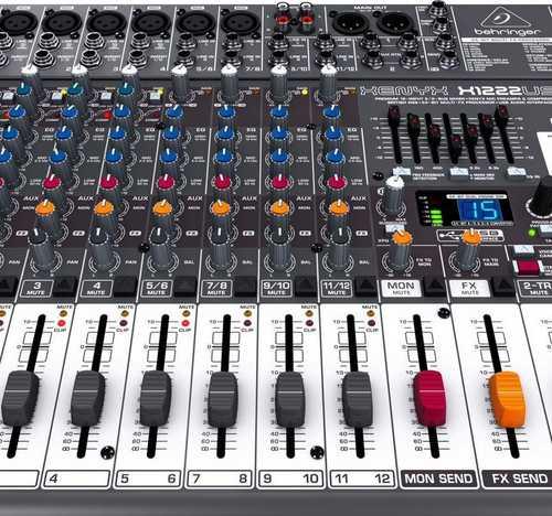 Behringer Xenyx X1222USB