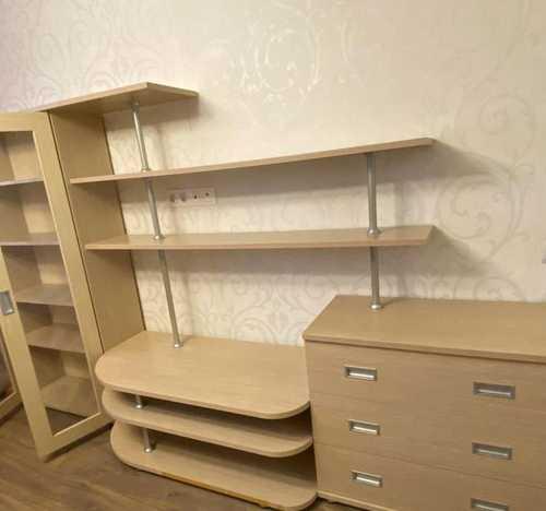 Стеллаж с комодом и сервантом в гостиную