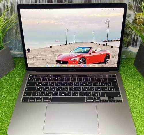 Macbook Pro 13 2020 i7/32/512gb Новый